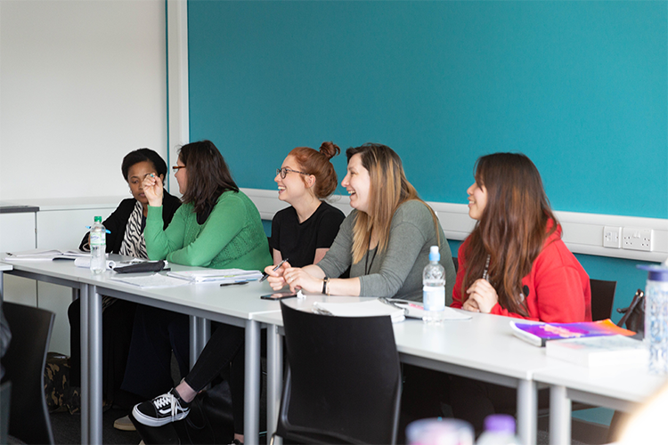 Access To Higher Education - Healthcare Professions/Nursing | West Herts College